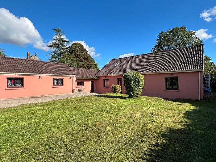 Maison 6 pièces à Jouy-le-Châtel, à vendre