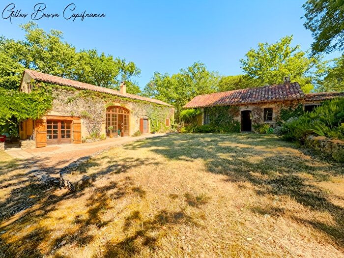 Maison à vendre - Mauzac-et-Grand-Castang - 5 pièces - 3 chambres