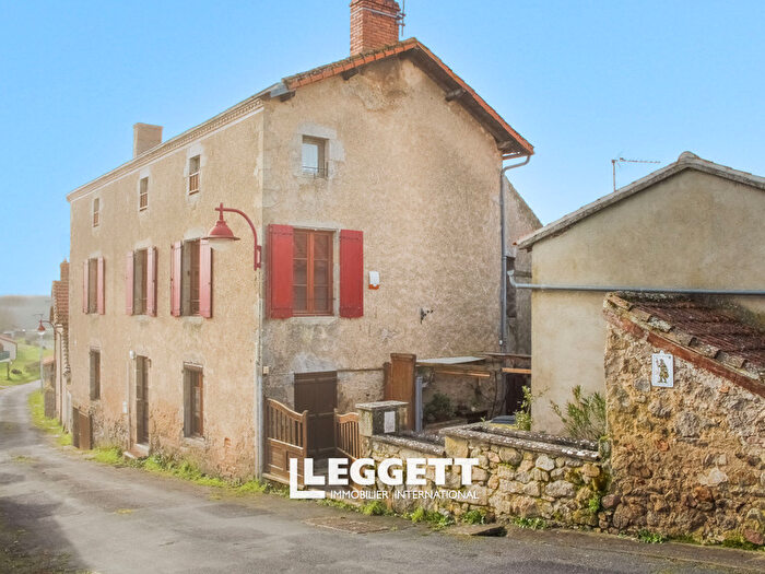 Maison à vendre - Gourgé - 7 pièces - 5 chambres