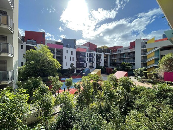 Appartement à vendre - Saint-Pierre, Basse Terre les Bas, Basse Terre les Hauts, Les Casernes - 2 pièces - 1 chambre