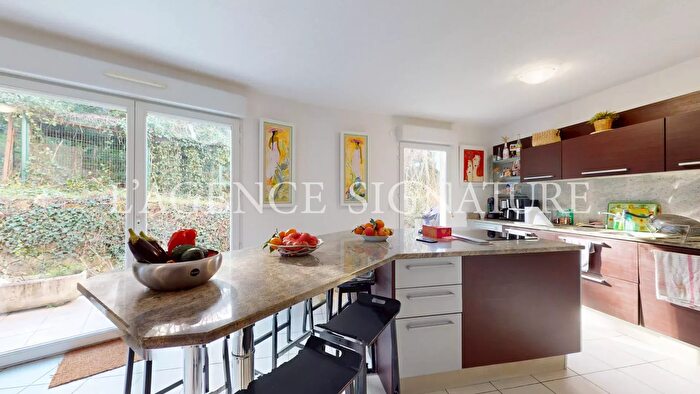 Appartement à vendre - La Trinité - 4 pièces - 3 chambres