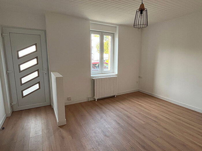 Appartement 3 pièces à Le Creusot, Sud Est, à louer