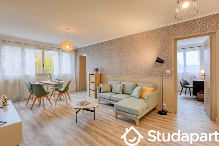 Appartement à louer - Fontenelle, Déville-lès-Rouen - 1 pièce - 4 chambres