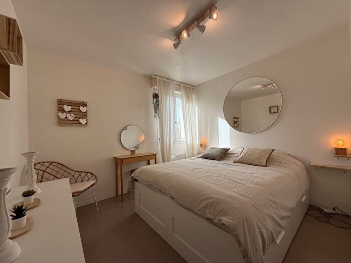 Appartement à louer - Henriville, Amiens - 3 pièces - 2 chambres