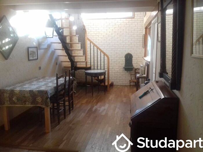 Appartement à louer - Gratte Ciel, Villeurbanne - 1 pièce - 1 chambre