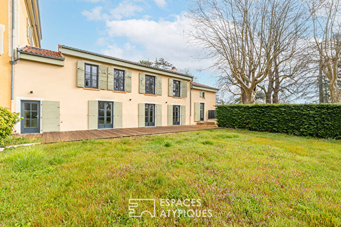 Maison à vendre - Saint-Genis-Laval, Barolles - 9 pièces - 5 chambres