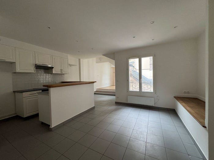 Appartement 5 pièces à louer à Clignancourt-Jules Joffrin, Paris 18ème arrondissement