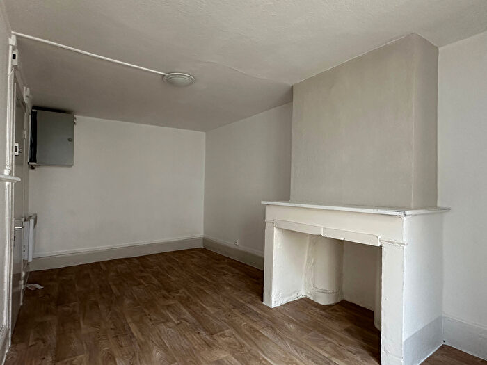 Appartement à louer - Nancy, Centre-ville, Charles III - 1 pièce