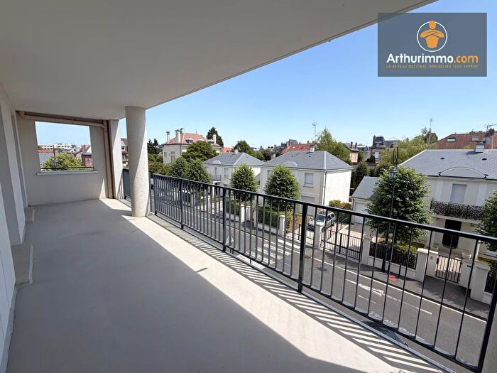 Appartement 4 pièces à louer - Compiègne, Les Veneurs