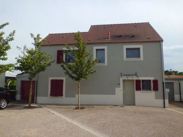 Maison 5 pièces à Les Bricheres Zus -Hbm, Auxerre, à louer