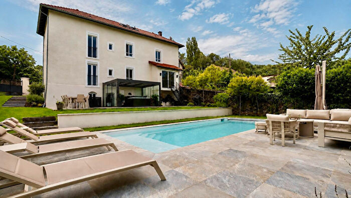 Épône : Maison 8 pièces à vendre