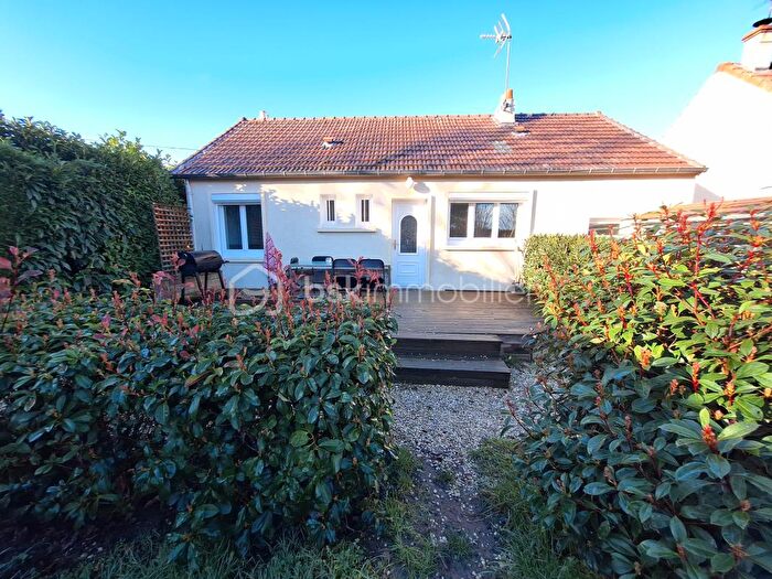 Maison à vendre - Neuvy-en-Sullias - 3 pièces - 2 chambres