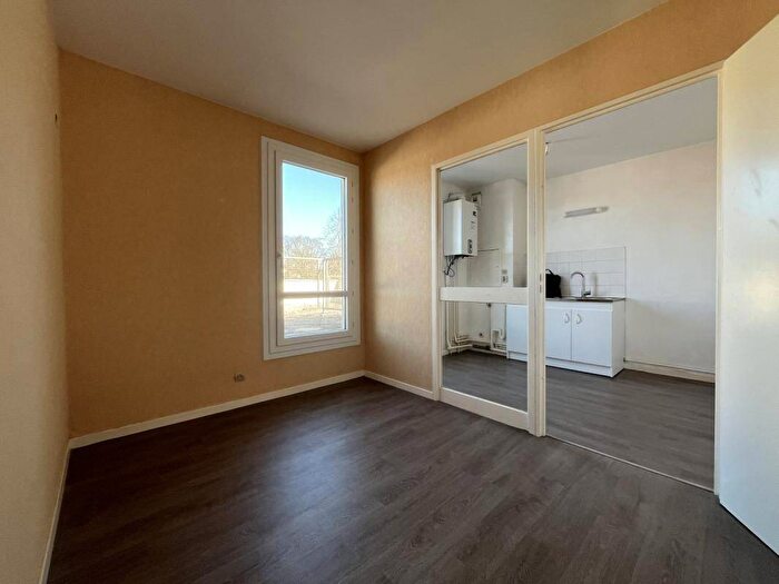 Appartement à louer - Centre, Amplepuis - 3 pièces - 2 chambres