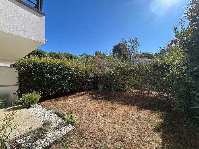 Opio : Appartement 2 pièces à louer