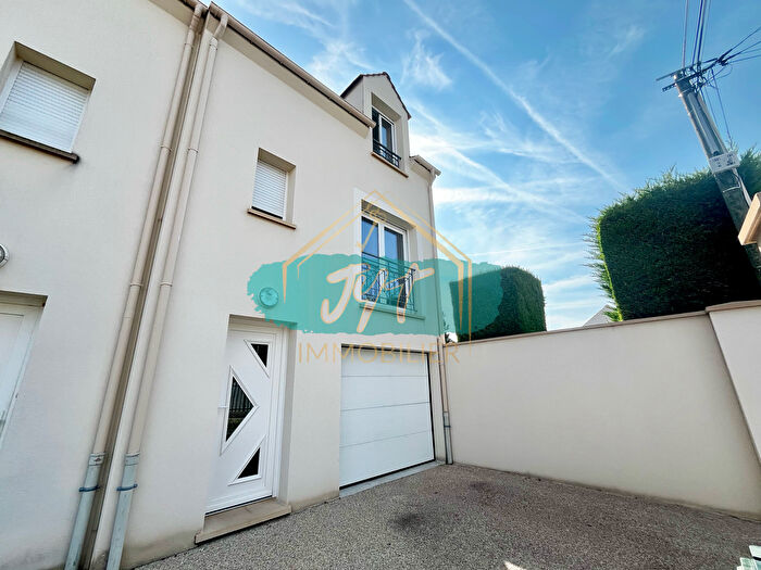 Persan : Maison 3 pièces à louer