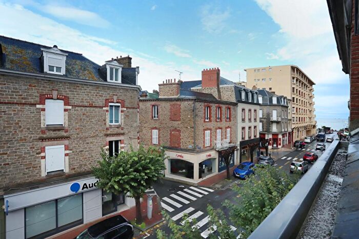 Appartement à vendre - Dinard, Centre-ville, Plage de lEcluse, Pointe du Moulinet - 2 pièces - 1 chambre