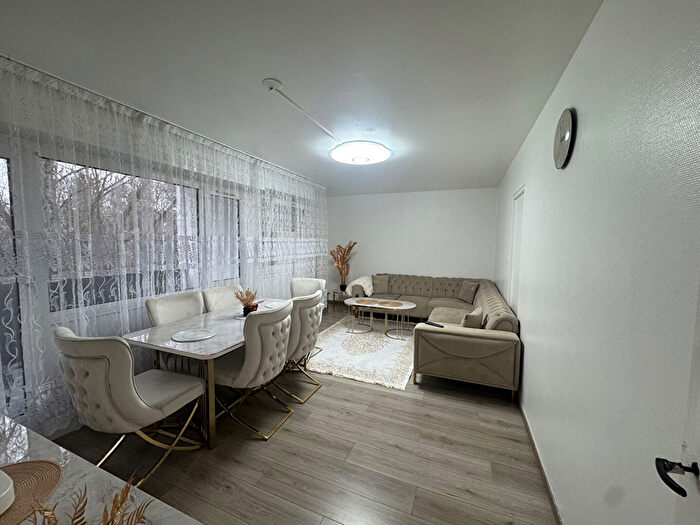 Appartement à vendre - Besançon, Planoise, Châteaufarine - 4 pièces - 3 chambres