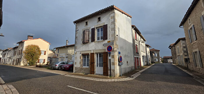 Maison à vendre - Benest - 3 pièces - 1 chambre