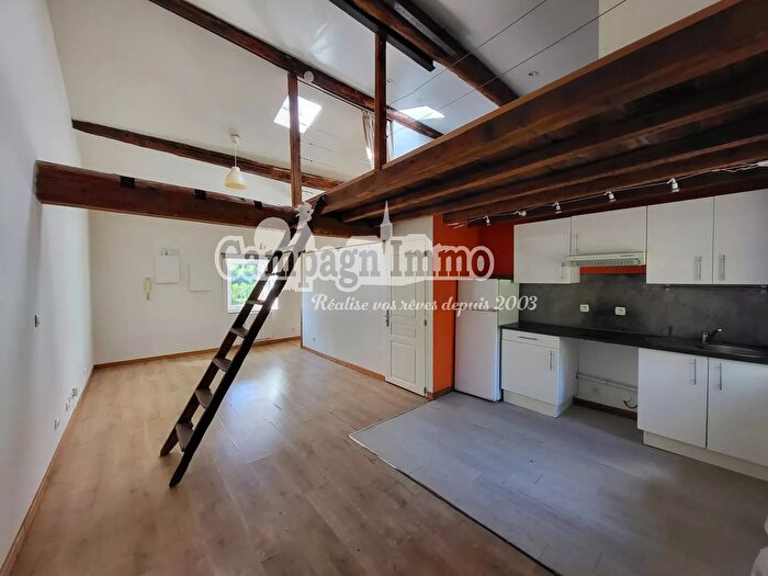 Appartement 3 pièces à Tarare, à louer