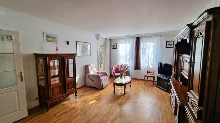 Appartement à vendre - Villemomble, Centre-ville, Orangerie - 2 pièces - 1 chambre