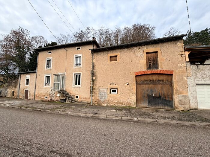 Maison à vendre - Thiaucourt-Regniéville - 4 pièces - 2 chambres