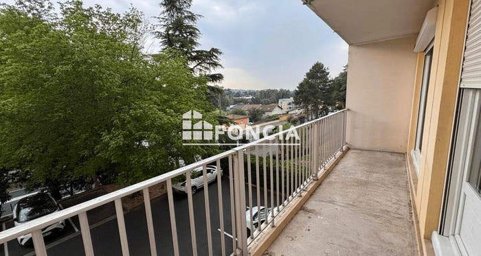 Appartement 3 pièces à Neuville-sur-Saône, à louer