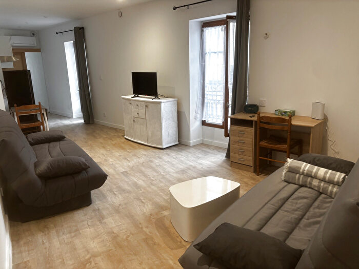Appartement 1 pièce à louer à Nîmes, Placette