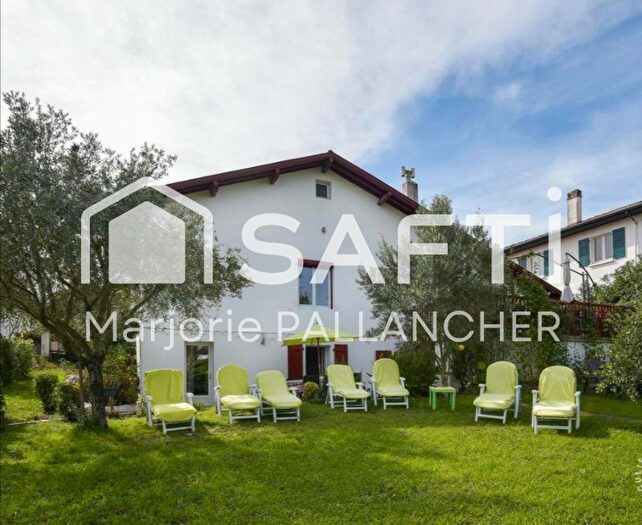 Maison à vendre - Saint-Jean-de-Luz, André Ithurralde, Layatz, Kechiloa, Karsinenea - 7 pièces - 4 chambres