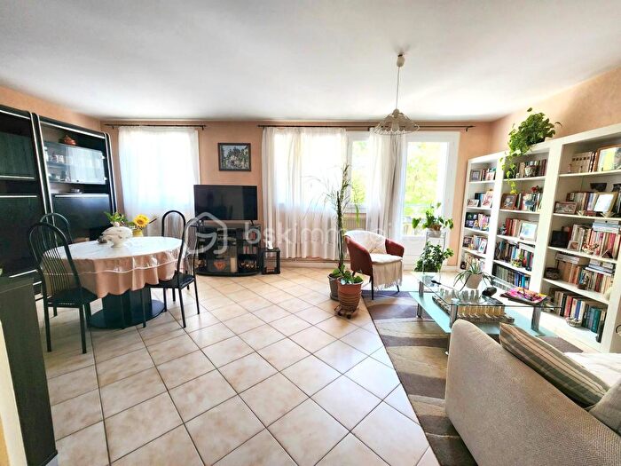 Appartement 4 pièces à vendre - Le Plessis-Trévise, Saint-Antoine