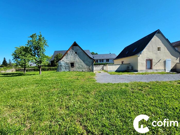 Maison à louer - Ogeu-les-Bains - 5 pièces - 3 chambres
