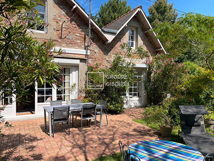 Maison à vendre - Saint-Coulomb - 6 pièces - 5 chambres