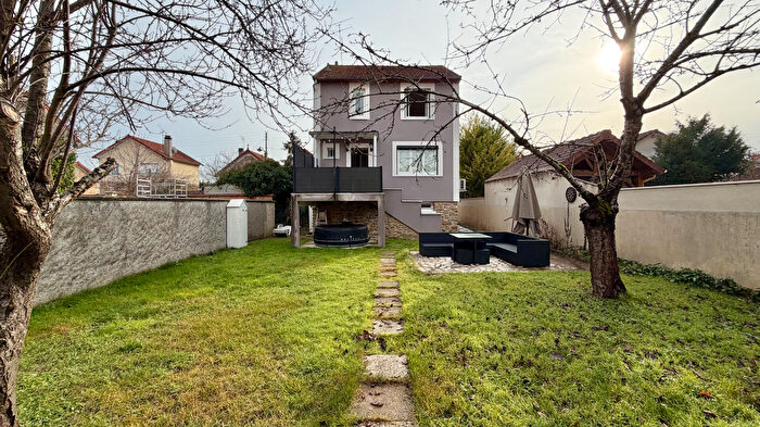 Maison à vendre - Corbeil-Essonnes, Pressoir, Prompt - 5 pièces - 4 chambres