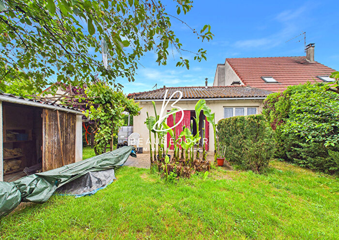 Viry-Châtillon, Le Plateau : Maison 3 pièces à vendre