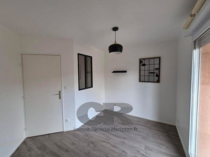 Appartement à louer - Plantières-Queuleu, Metz - 1 pièce