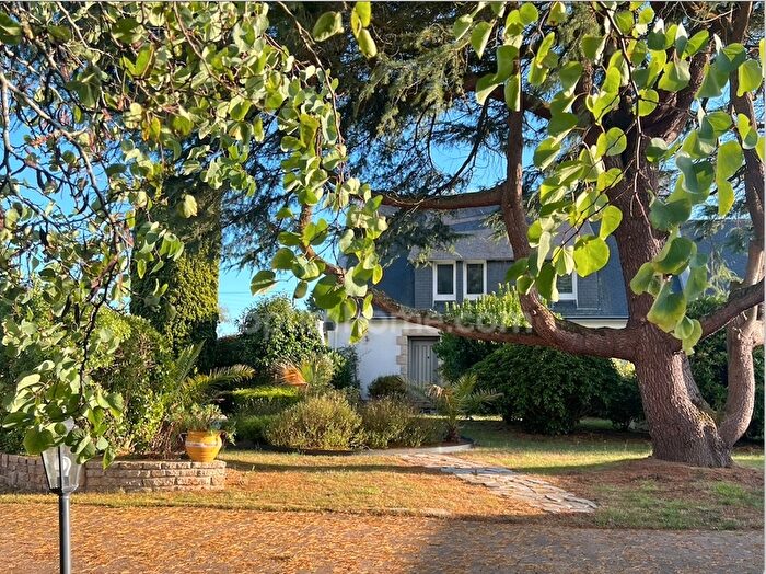 Maison à vendre - Trégunc - 10 pièces - 5 chambres