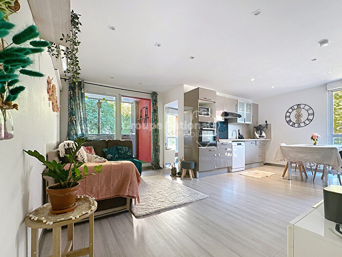 Appartement à vendre - Grasse, Centre-ville Nord - 3 pièces - 2 chambres