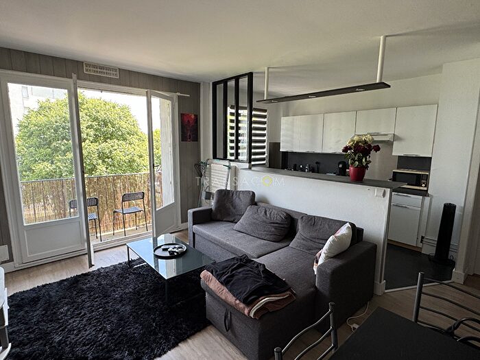 Appartement 2 pièces à Tours, Beaujardin, à vendre