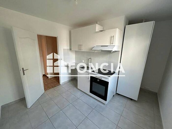 Appartement à louer - Centre Ouest, Montesson - 4 pièces - 3 chambres