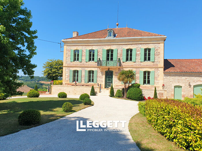 Maison à vendre - Villeneuve-sur-Lot, Zone rurale Nord - 9 pièces - 13 chambres