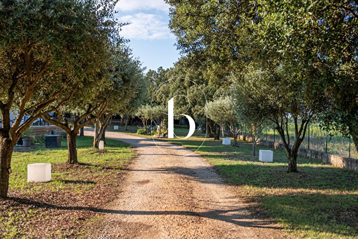 Maison à vendre - Uzès - 6 pièces - 6 chambres