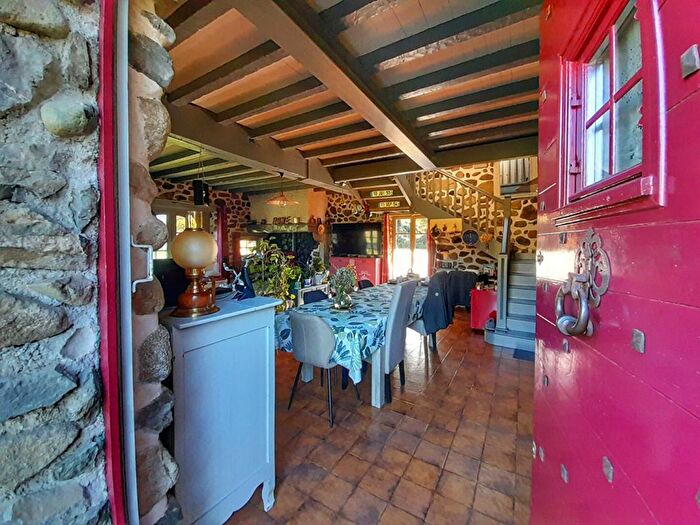 Maison à vendre - Oloron-Sainte-Marie - 5 pièces - 3 chambres