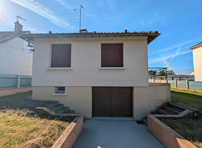 La Loupe : Maison 3 pièces à vendre