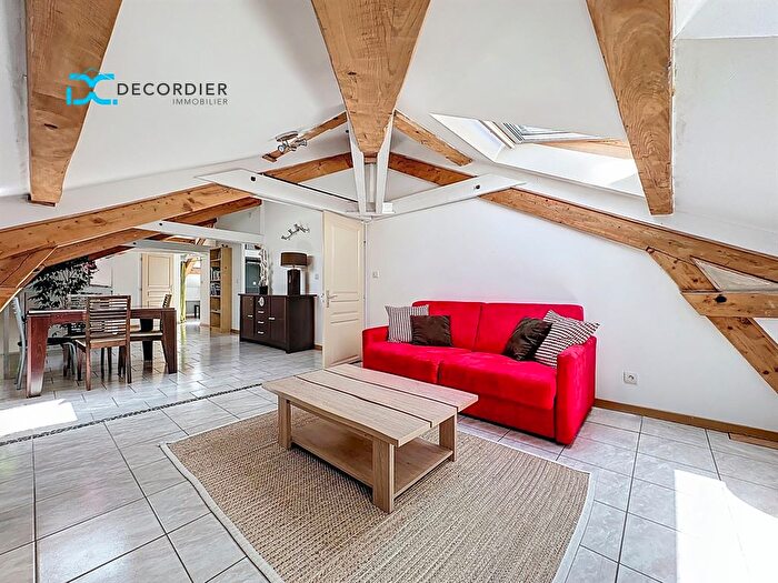 Maison à vendre - Neuvecelle - 8 pièces - 5 chambres