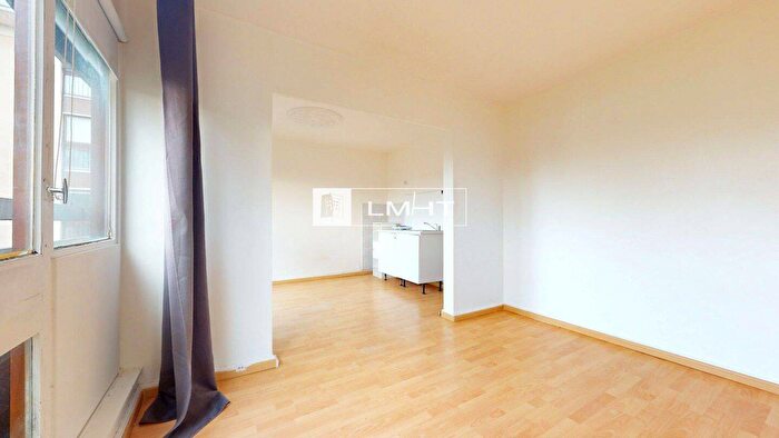 Porte Saint Antoine, Le Chesnay-Rocquencourt : Appartement 1 pièce à louer