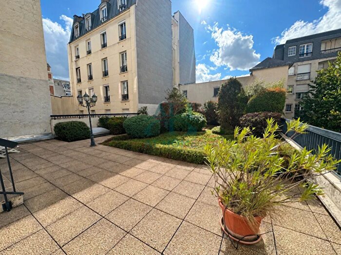 Appartement 4 pièces à louer - Paris 10ème, Canal Saint-Martin, Jemmapes