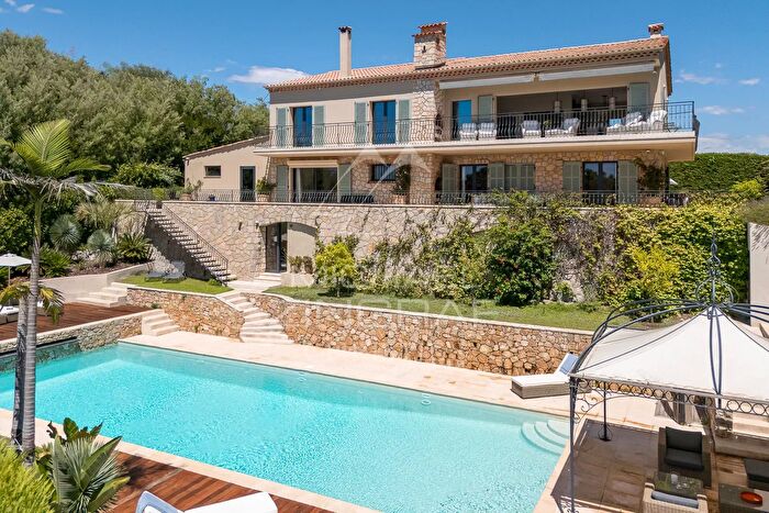 Maison à vendre - Cannes - 7 pièces - 5 chambres