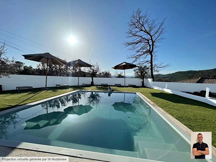 Maison à vendre - Sainte-Anastasie-sur-Issole - 7 pièces - 5 chambres