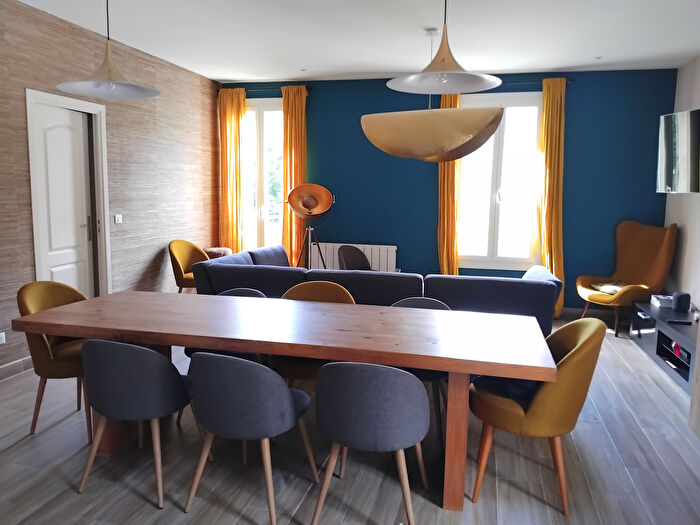 Saint-Martin-Vésubie : Appartement 5 pièces à vendre