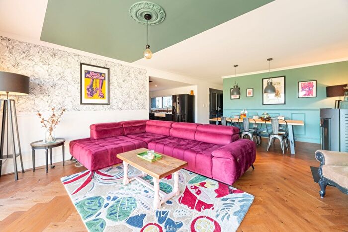 Maison à vendre - Vallet - 6 pièces - 4 chambres