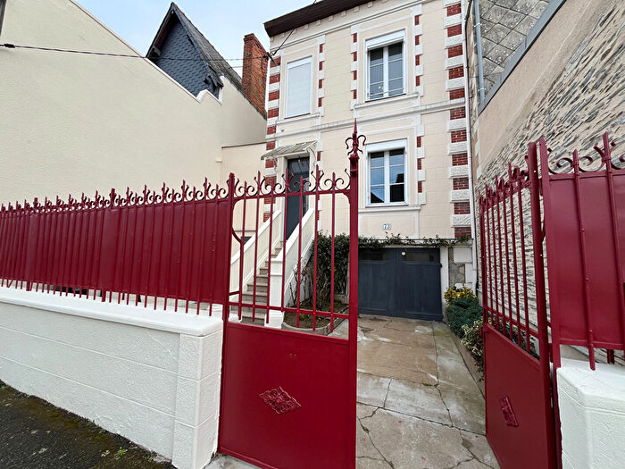 Maison à vendre - Angers, Madeleine, Saint-Léonard, Justices - 5 pièces - 3 chambres